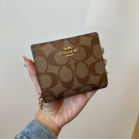 Coach | Bags | Coach Snap Wallet In Signature Canvas | Poshmark